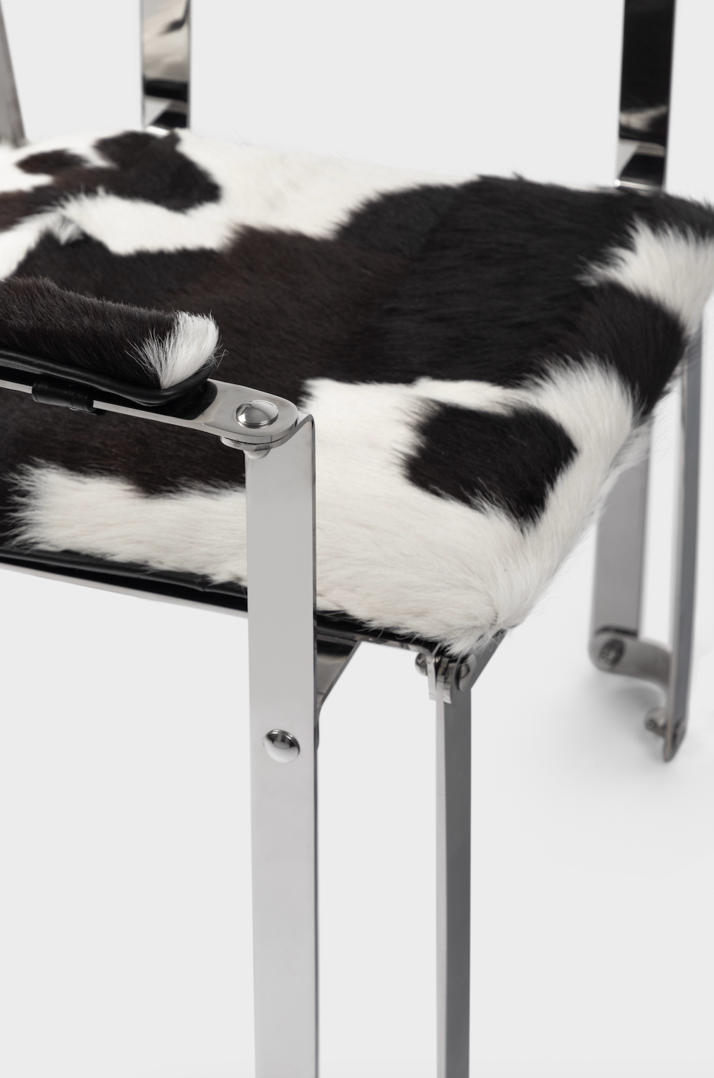 Seating – Toro Manifesto